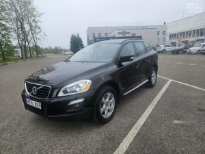Black Volvo XC60 2009 in Panevezys, with an engine capacity of 2.40 L and mileage of 360 thousand km for 5500 €, photo 4 on AUTOMOTO.COM.LV