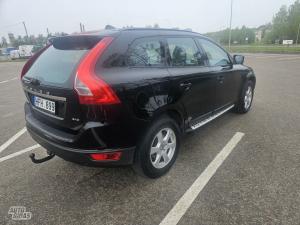 Black Volvo XC60 2009 in Panevezys, with an engine capacity of 2.40 L and mileage of 360 thousand km for 5500 €, photo 5 on AUTOMOTO.COM.LV
