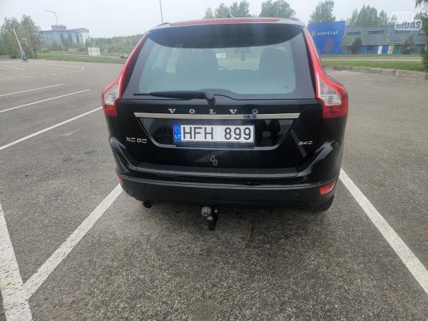 Black Volvo XC60 2009 in Panevezys, with an engine capacity of 2.40 L and mileage of 360 thousand km for 5500 €, photo 5 on AUTOMOTO.COM.LV