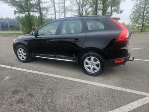 Black Volvo XC60 2009 in Panevezys, with an engine capacity of 2.40 L and mileage of 360 thousand km for 5500 €, photo 9 on AUTOMOTO.COM.LV