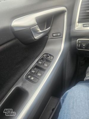 Black Volvo XC60 2009 in Panevezys, with an engine capacity of 2.40 L and mileage of 360 thousand km for 5500 €, photo 14 on AUTOMOTO.COM.LV