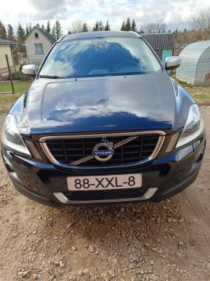 Black Volvo XC60 2009 in Raseiniai, with an engine capacity of 2.40 L and mileage of 335 thousand km for 7600 €, photo  on AUTOMOTO.COM.LV