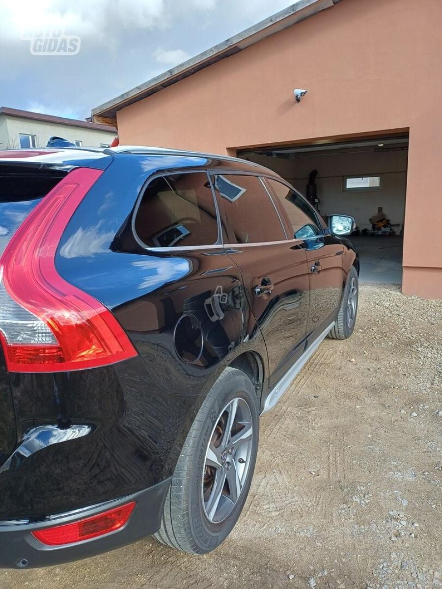 Melns Volvo XC60 2009 Raseiniai, ar dzinēja tilpumu 2.40 L un nobraukumu 335 tūkst. km par 7600 €, foto 5 vietnē AUTOMOTO.COM.LV