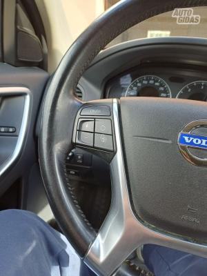Melns Volvo XC60 2009 Raseiniai, ar dzinēja tilpumu 2.40 L un nobraukumu 335 tūkst. km par 7600 €, foto 12 vietnē AUTOMOTO.COM.LV