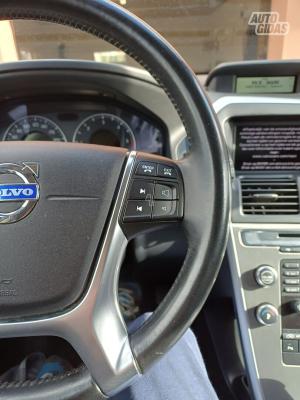 Melns Volvo XC60 2009 Raseiniai, ar dzinēja tilpumu 2.40 L un nobraukumu 335 tūkst. km par 7600 €, foto 13 vietnē AUTOMOTO.COM.LV