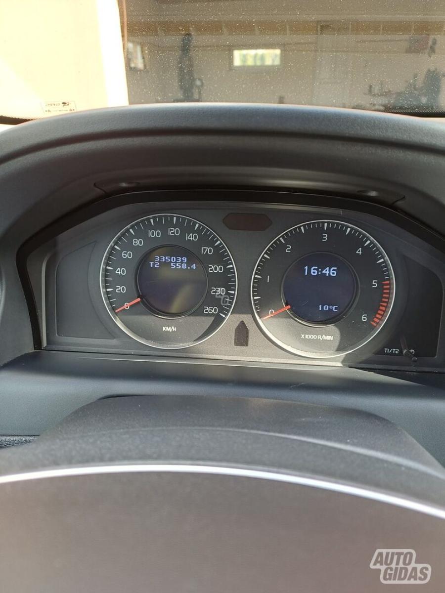 Melns Volvo XC60 2009 Raseiniai, ar dzinēja tilpumu 2.40 L un nobraukumu 335 tūkst. km par 7600 €, foto 15 vietnē AUTOMOTO.COM.LV