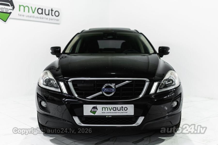 Black Volvo XC60 2009 in Tallinn, with an engine capacity of 2.40 L and mileage of 261 thousand km for 7500 €, photo 5 on AUTOMOTO.COM.LV