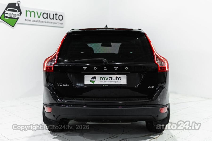 Black Volvo XC60 2009 in Tallinn, with an engine capacity of 2.40 L and mileage of 261 thousand km for 7500 €, photo 8 on AUTOMOTO.COM.LV