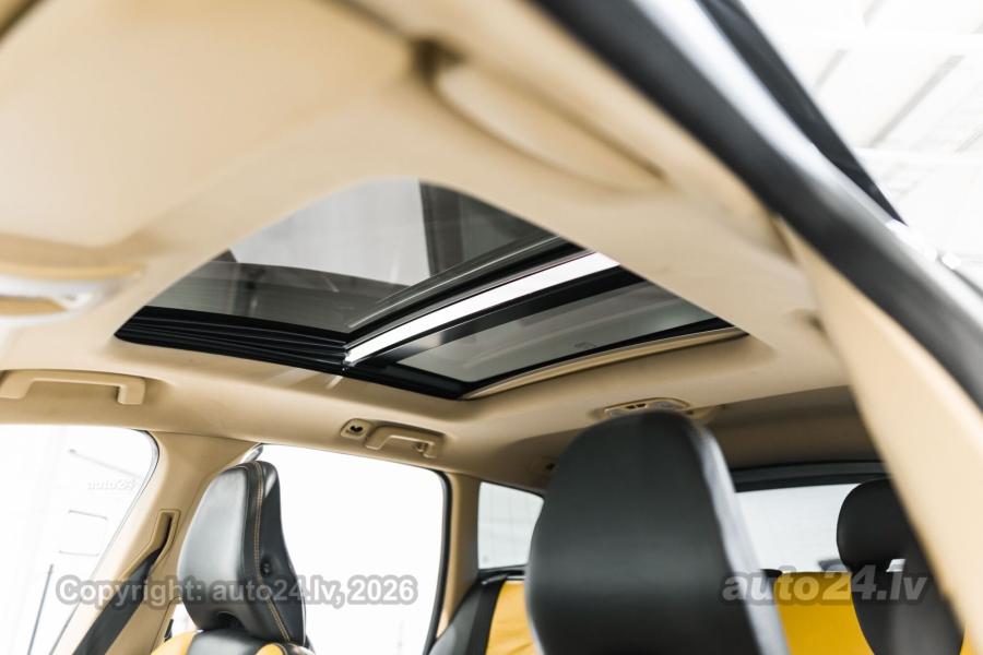 Black Volvo XC60 2009 in Tallinn, with an engine capacity of 2.40 L and mileage of 261 thousand km for 7500 €, photo 23 on AUTOMOTO.COM.LV