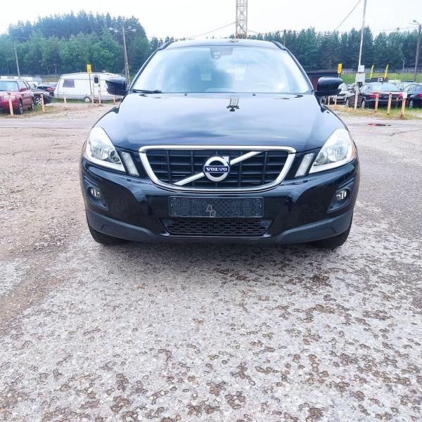 Black Volvo XC60 2009 in Vilnius, with an engine capacity of 2.40 L and mileage of 271 thousand km for 7900 €, photo 2 on AUTOMOTO.COM.LV