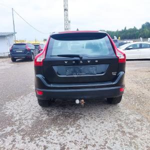 Melns Volvo XC60 2009 Viļņa, ar dzinēja tilpumu 2.40 L un nobraukumu 271 tūkst. km par 7900 €, foto 8 vietnē AUTOMOTO.COM.LV