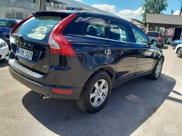Black Volvo XC60 2009 in Kaunas, with an engine capacity of 2.40 L and mileage of 210 thousand km for 6999 €, photo 4 on AUTOMOTO.COM.LV
