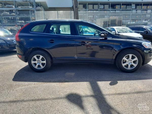 Black Volvo XC60 2009 in Kaunas, with an engine capacity of 2.40 L and mileage of 210 thousand km for 6999 €, photo 5 on AUTOMOTO.COM.LV