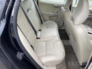 Melns Volvo XC60 2009 Ogre, ar dzinēja tilpumu 2.40 L un nobraukumu 0 tūkst. km par 4970 €, foto 9 vietnē AUTOMOTO.COM.LV