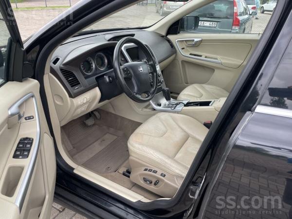 Melns Volvo XC60 2009 Ogre, ar dzinēja tilpumu 2.40 L un nobraukumu 0 tūkst. km par 4970 €, foto 9 vietnē AUTOMOTO.COM.LV