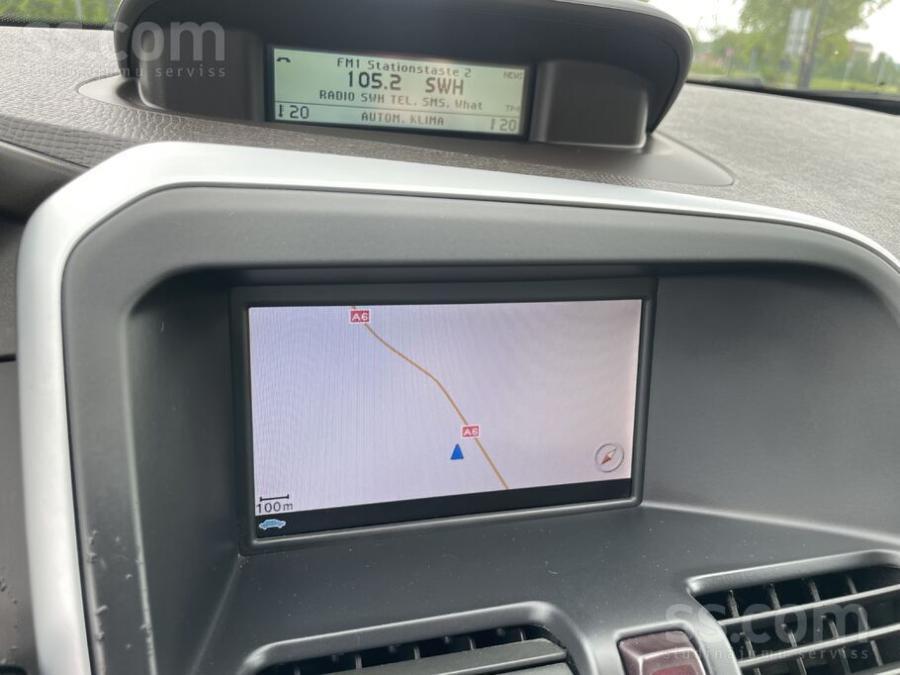 Melns Volvo XC60 2009 Ogre, ar dzinēja tilpumu 2.40 L un nobraukumu 0 tūkst. km par 4970 €, foto 13 vietnē AUTOMOTO.COM.LV