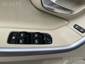 Melns Volvo XC60 2009 Ogre, ar dzinēja tilpumu 2.40 L un nobraukumu 0 tūkst. km par 4970 €, foto 16 vietnē AUTOMOTO.COM.LV