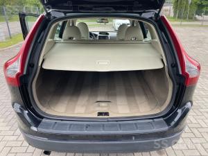 Melns Volvo XC60 2009 Ogre, ar dzinēja tilpumu 2.40 L un nobraukumu 0 tūkst. km par 4970 €, foto 19 vietnē AUTOMOTO.COM.LV