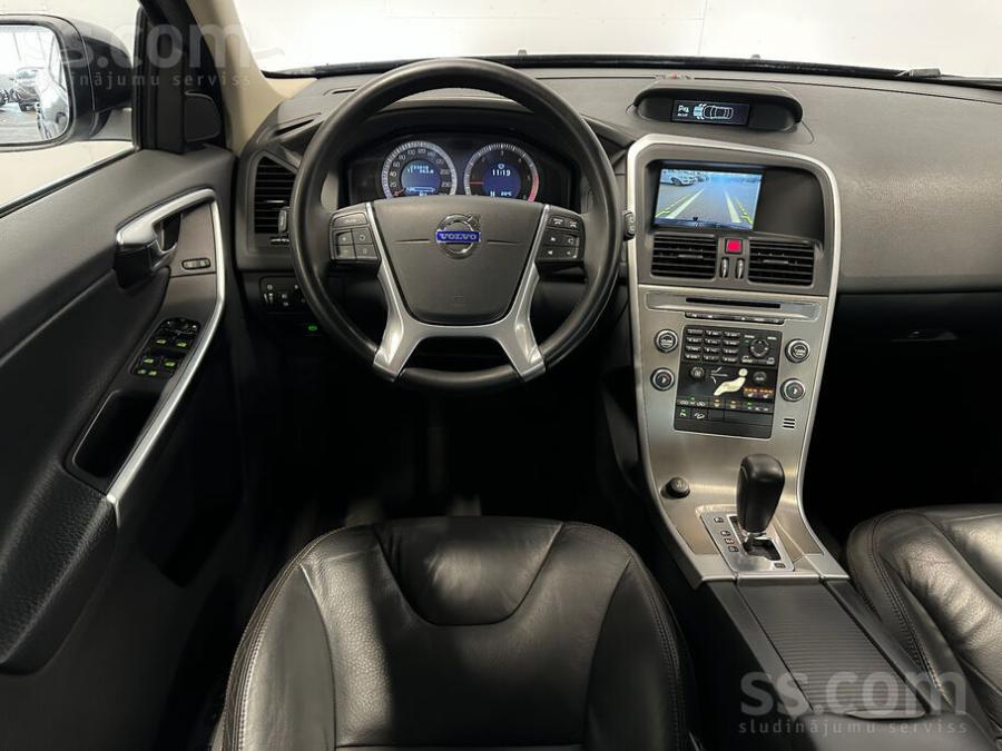 Melns Volvo XC60 2009 Jūrmala, ar dzinēja tilpumu 2.40 L un nobraukumu 234 tūkst. km par 9750 €, foto 19 vietnē AUTOMOTO.COM.LV