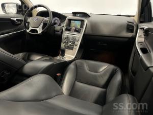 Melns Volvo XC60 2009 Jūrmala, ar dzinēja tilpumu 2.40 L un nobraukumu 234 tūkst. km par 9750 €, foto 21 vietnē AUTOMOTO.COM.LV