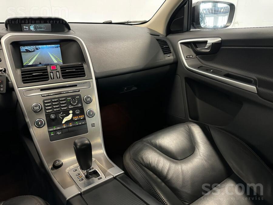 Melns Volvo XC60 2009 Jūrmala, ar dzinēja tilpumu 2.40 L un nobraukumu 234 tūkst. km par 9750 €, foto 22 vietnē AUTOMOTO.COM.LV