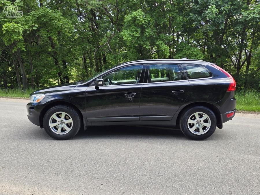 Melns Volvo XC60 2009 Kauņa, ar dzinēja tilpumu 2.40 L un nobraukumu 282 tūkst. km par 6350 €, foto 7 vietnē AUTOMOTO.COM.LV