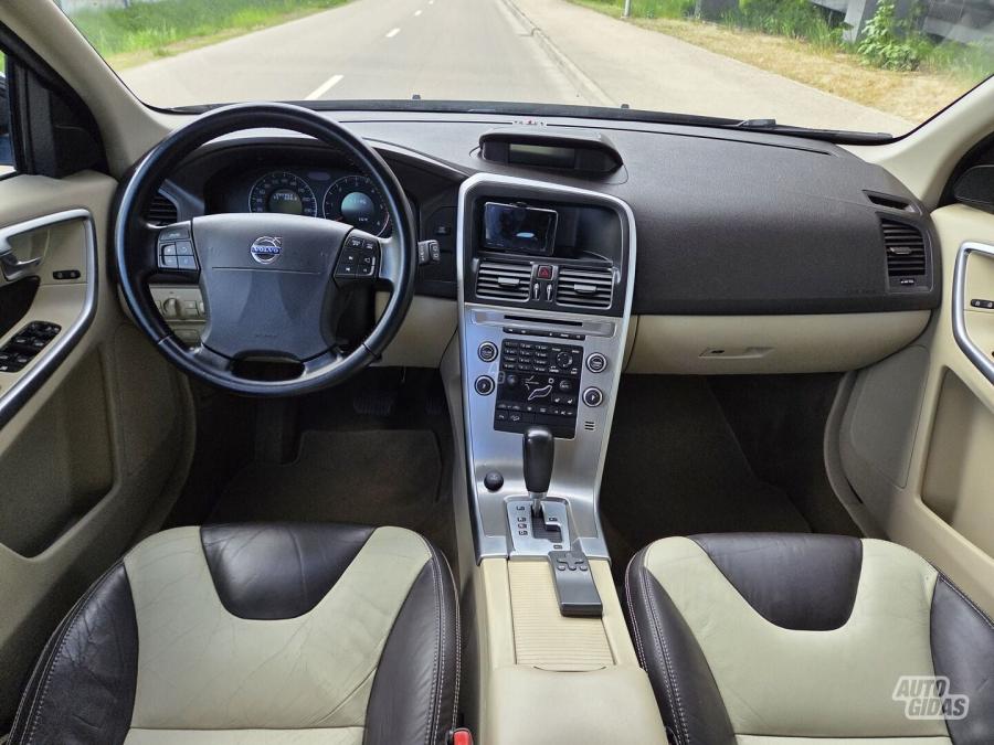 Melns Volvo XC60 2009 Kauņa, ar dzinēja tilpumu 2.40 L un nobraukumu 282 tūkst. km par 6350 €, foto 14 vietnē AUTOMOTO.COM.LV