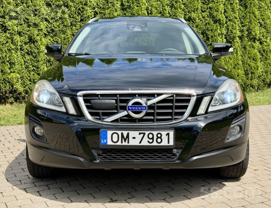 Melns Volvo XC60 2009 Rīga, ar dzinēja tilpumu 2.40 L un nobraukumu 312 tūkst. km par 8950 €, foto 3 vietnē AUTOMOTO.COM.LV