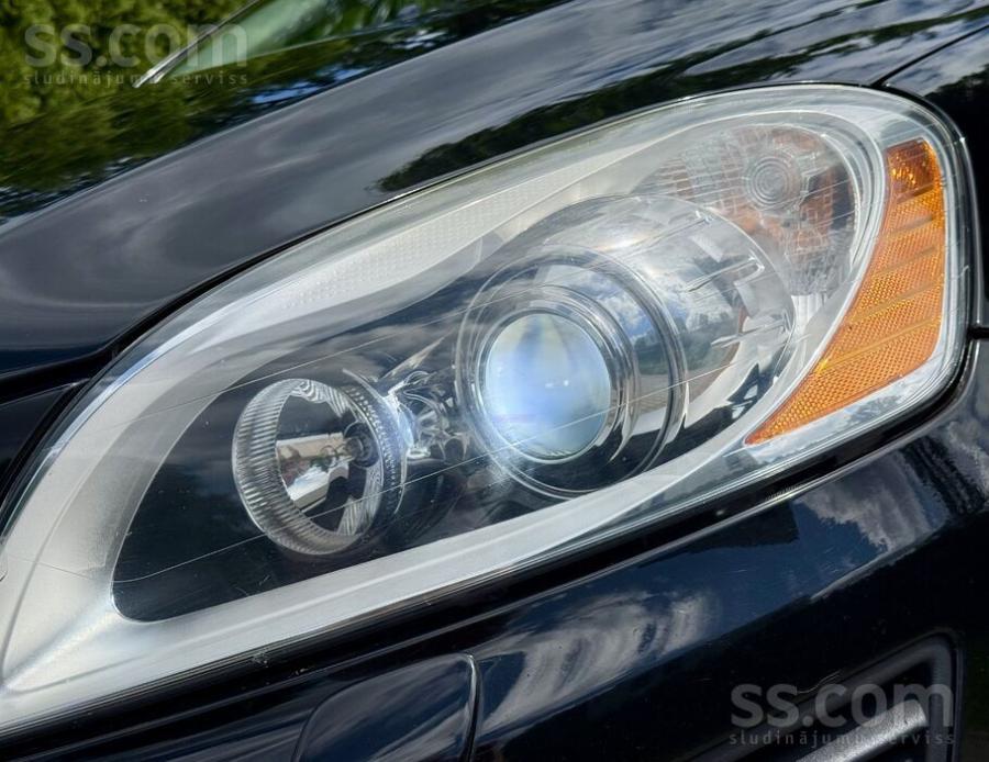 Melns Volvo XC60 2009 Rīga, ar dzinēja tilpumu 2.40 L un nobraukumu 312 tūkst. km par 8950 €, foto 6 vietnē AUTOMOTO.COM.LV