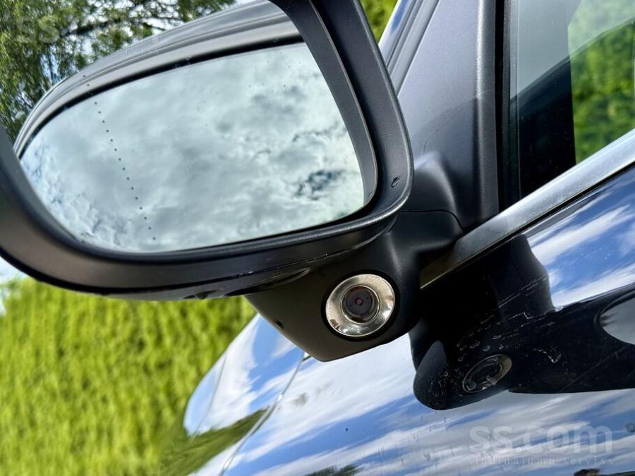 Melns Volvo XC60 2009 Rīga, ar dzinēja tilpumu 2.40 L un nobraukumu 312 tūkst. km par 8950 €, foto 8 vietnē AUTOMOTO.COM.LV