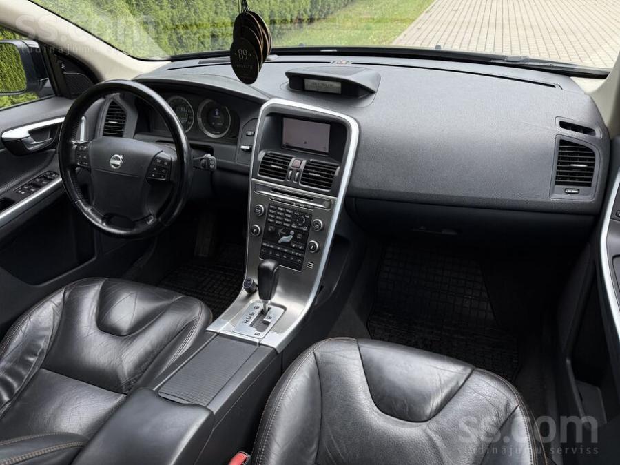 Melns Volvo XC60 2009 Rīga, ar dzinēja tilpumu 2.40 L un nobraukumu 312 tūkst. km par 8950 €, foto 11 vietnē AUTOMOTO.COM.LV