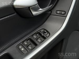 Melns Volvo XC60 2009 Rīga, ar dzinēja tilpumu 2.40 L un nobraukumu 312 tūkst. km par 8950 €, foto 15 vietnē AUTOMOTO.COM.LV