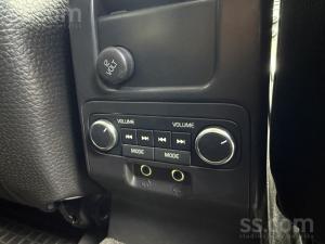 Melns Volvo XC60 2009 Rīga, ar dzinēja tilpumu 2.40 L un nobraukumu 312 tūkst. km par 8950 €, foto 21 vietnē AUTOMOTO.COM.LV
