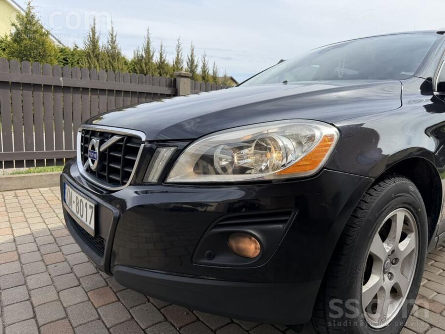 Melns Volvo XC60 2009 Rīga, ar dzinēja tilpumu 2.40 L un nobraukumu 265 tūkst. km par 6999 €, foto 3 vietnē AUTOMOTO.COM.LV