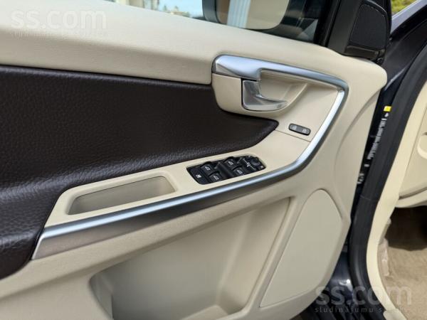 Melns Volvo XC60 2009 Rīga, ar dzinēja tilpumu 2.40 L un nobraukumu 265 tūkst. km par 6999 €, foto 6 vietnē AUTOMOTO.COM.LV