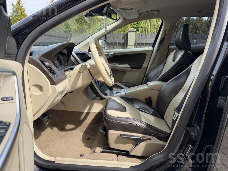 Melns Volvo XC60 2009 Rīga, ar dzinēja tilpumu 2.40 L un nobraukumu 265 tūkst. km par 6999 €, foto 8 vietnē AUTOMOTO.COM.LV