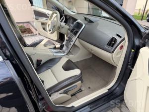Melns Volvo XC60 2009 Rīga, ar dzinēja tilpumu 2.40 L un nobraukumu 265 tūkst. km par 6999 €, foto 16 vietnē AUTOMOTO.COM.LV