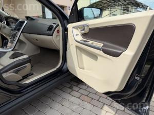 Melns Volvo XC60 2009 Rīga, ar dzinēja tilpumu 2.40 L un nobraukumu 265 tūkst. km par 6999 €, foto 17 vietnē AUTOMOTO.COM.LV