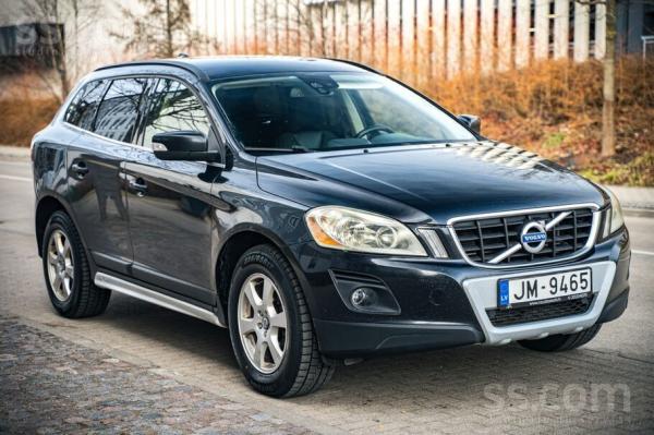 Black Volvo XC60 2009 in Riga, with an engine capacity of 2.40 L and mileage of 0 thousand km for 3590 €, photo 3 on AUTOMOTO.COM.LV