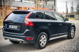 Melns Volvo XC60 2009 Rīga, ar dzinēja tilpumu 2.40 L un nobraukumu 0 tūkst. km par 3590 €, foto 5 vietnē AUTOMOTO.COM.LV
