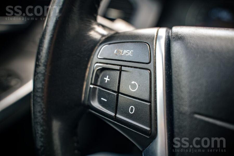 Melns Volvo XC60 2009 Rīga, ar dzinēja tilpumu 2.40 L un nobraukumu 0 tūkst. km par 3590 €, foto 12 vietnē AUTOMOTO.COM.LV
