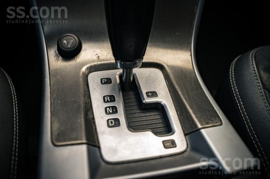 Melns Volvo XC60 2009 Rīga, ar dzinēja tilpumu 2.40 L un nobraukumu 0 tūkst. km par 3590 €, foto 13 vietnē AUTOMOTO.COM.LV