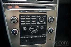Melns Volvo XC60 2009 Rīga, ar dzinēja tilpumu 2.40 L un nobraukumu 0 tūkst. km par 3590 €, foto 14 vietnē AUTOMOTO.COM.LV