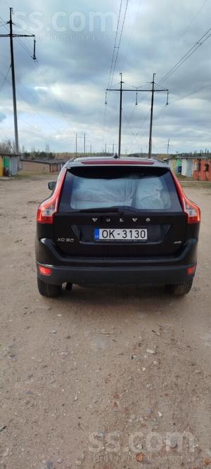 Melns Volvo XC60 2009 Daugavpils, ar dzinēja tilpumu 2.40 L un nobraukumu 252 tūkst. km par 7450 €, foto 6 vietnē AUTOMOTO.COM.LV