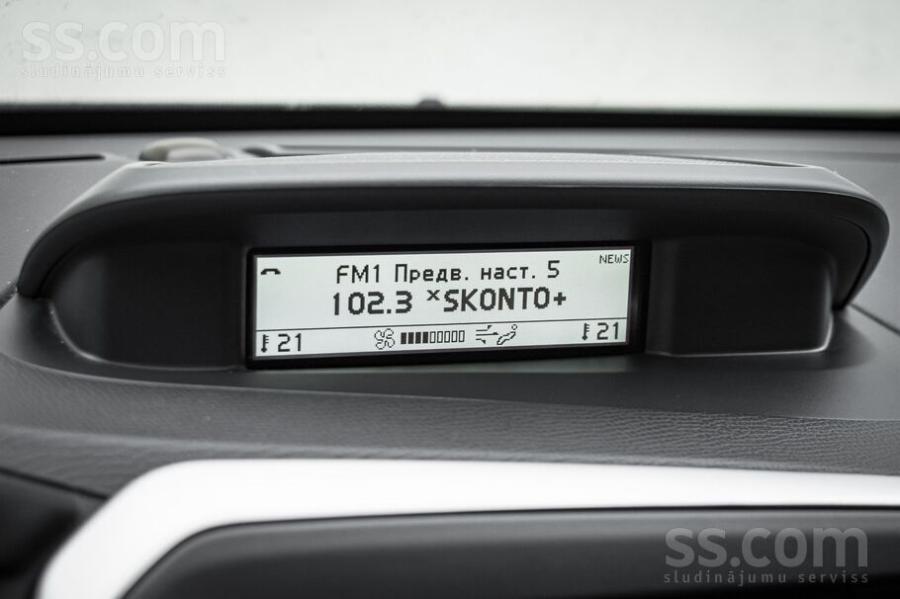 Черный Вольво ХС60 2009 в Рига, объемом двигателя 2.40 л и пробегом 0 тыс. км за 7990 €, фото 27 на AUTOMOTO.COM.LV