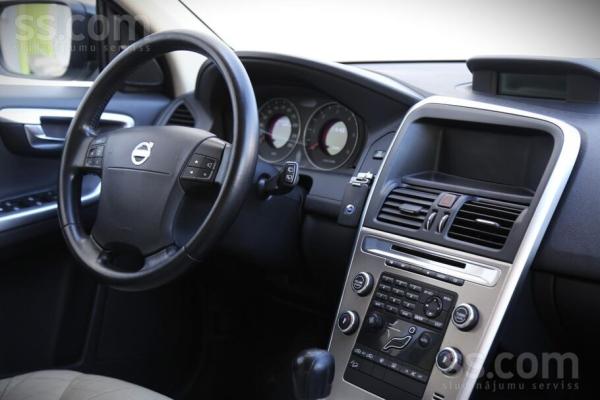 Melns Volvo XC60 2009 Rīga, ar dzinēja tilpumu 2.40 L un nobraukumu 435 tūkst. km par 5995 €, foto 10 vietnē AUTOMOTO.COM.LV