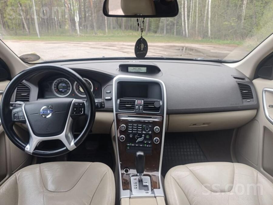 Melns Volvo XC60 2009 Rīga, ar dzinēja tilpumu 2.40 L un nobraukumu 321 tūkst. km par 6300 €, foto 6 vietnē AUTOMOTO.COM.LV