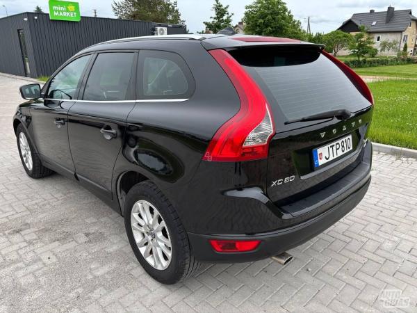 Melns Volvo XC60 2009 Viļņa, ar dzinēja tilpumu 2.00 L un nobraukumu 365 tūkst. km par 5999 €, foto 3 vietnē AUTOMOTO.COM.LV