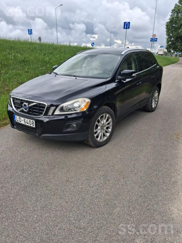 Melns Volvo XC60 2009 Rīga, ar dzinēja tilpumu 2.40 L un nobraukumu 340 tūkst. km par 5800 €, foto 3 vietnē AUTOMOTO.COM.LV