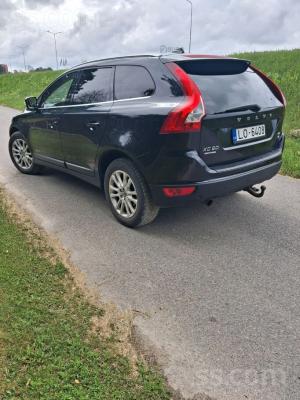 Melns Volvo XC60 2009 Rīga, ar dzinēja tilpumu 2.40 L un nobraukumu 340 tūkst. km par 5800 €, foto 5 vietnē AUTOMOTO.COM.LV
